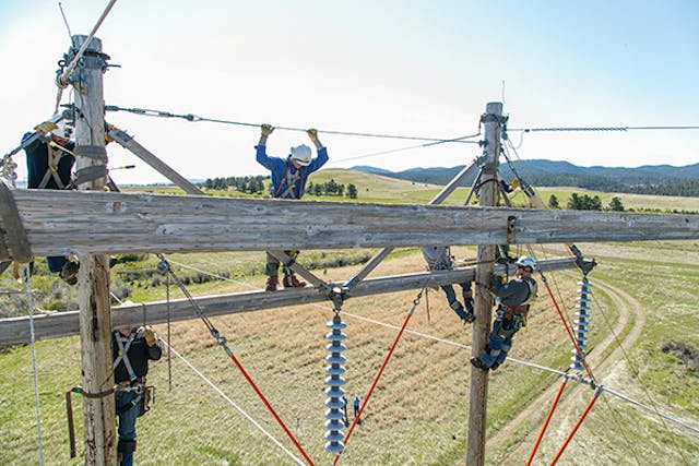 Linemen Work Live to Boost Productivity | T&D World