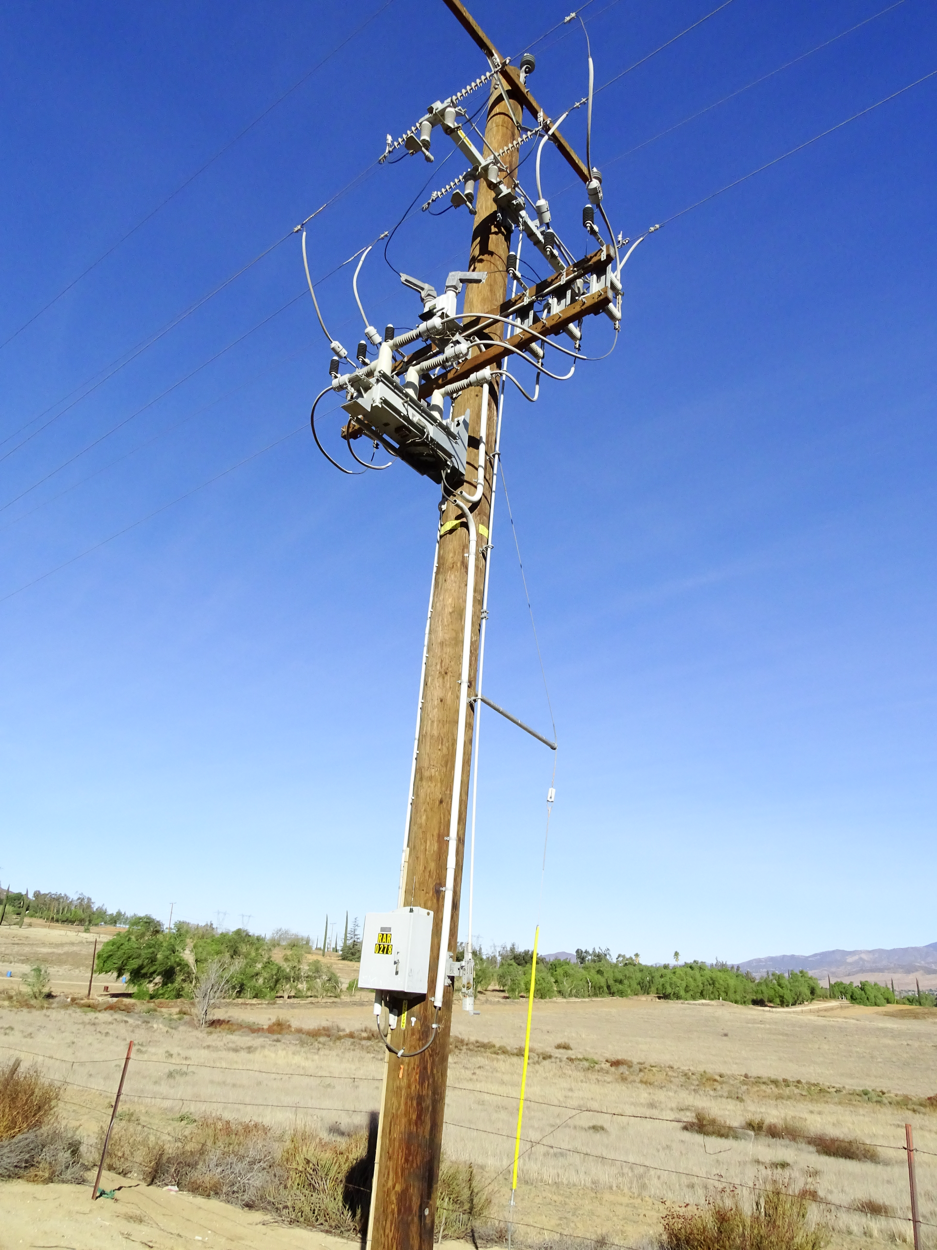 Rural Electric 3 Phase Voltage Distribution Lines Transmission