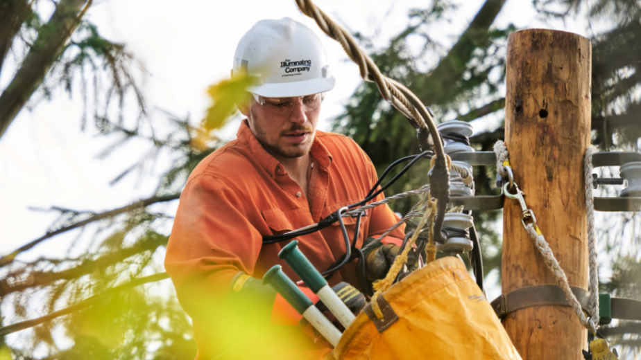 ComEd’s Field Workforce Modernizes the Grid | T&D World