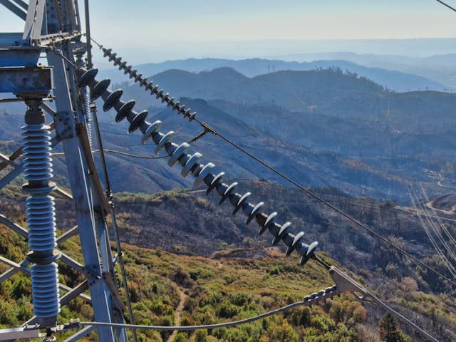 How To Select Pole Material With Wildfires In Mind | T&D World